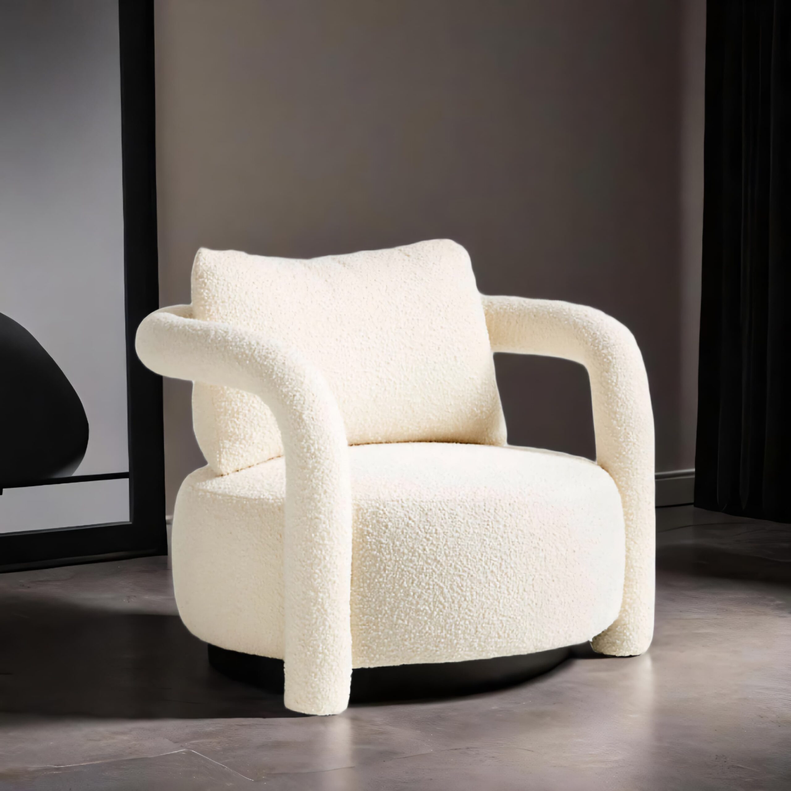 Luna Lounge Chair